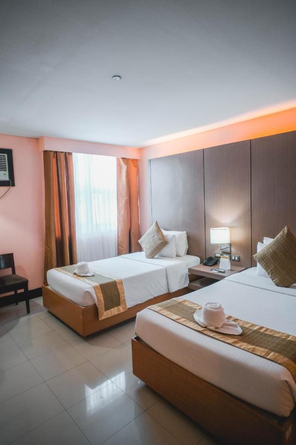 MANILA GRAND OPERA HOTEL, MANILA